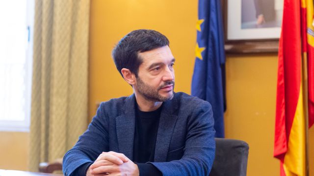 Pablo Bustinduy contesta al Ceo de Ryanair tras llamarle "loco comunista"