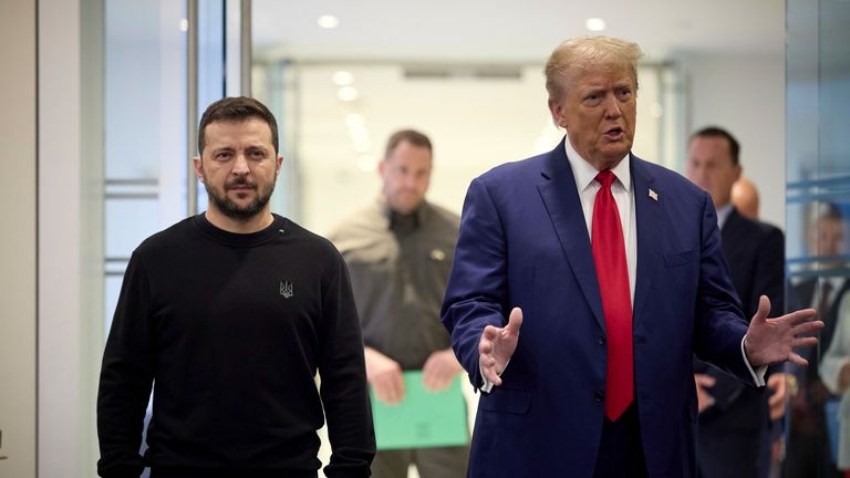 Zelenski, dispuesto a alcanzar un acuerdo para una paz duradera tras hablar con Trump