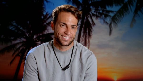 La primera canción que Montoya interpretó en Telecinco - La isla de las ...