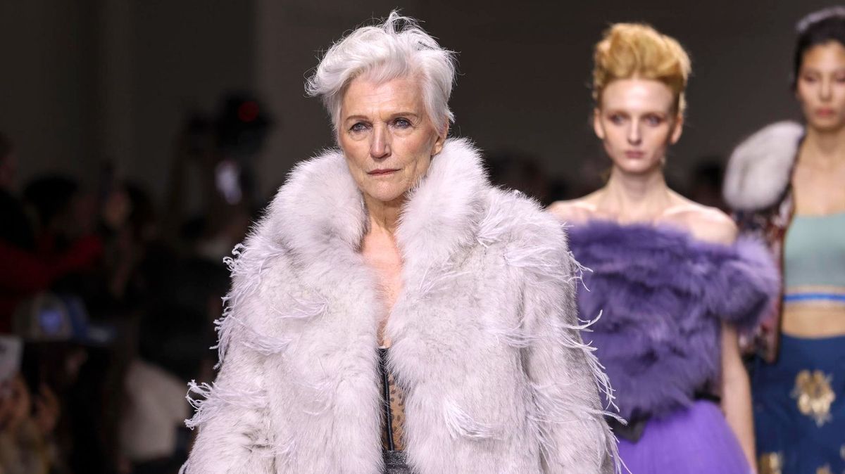 Maye Musk, madre de Elon, triunfa en la pasarela de Nueva York con la ...