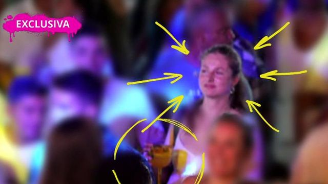 El fotógrafo de las imágenes de Leonor besándose con un chico: "Se ...