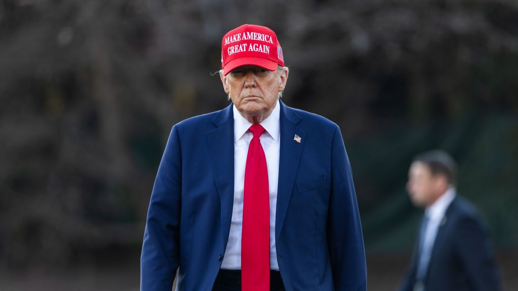 Donald Trump declara el inglés como el idioma oficial de EEUU: qué ...