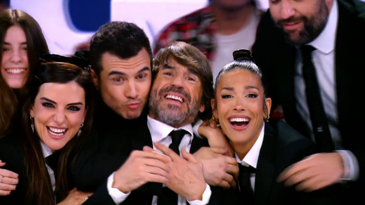 Así ha sido la emocionante despedida de 'Caiga quien caiga'