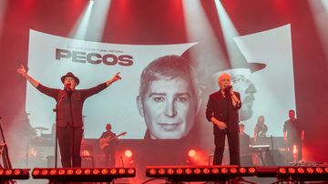 La gran ovación del público de Santander a Pecos en el arranque de su gira