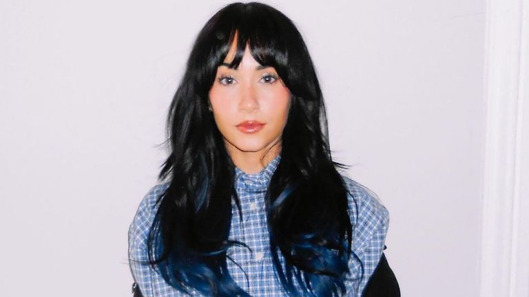Cómo conseguir las mechas azules de Aitana sin decolar el pelo: el paso ...