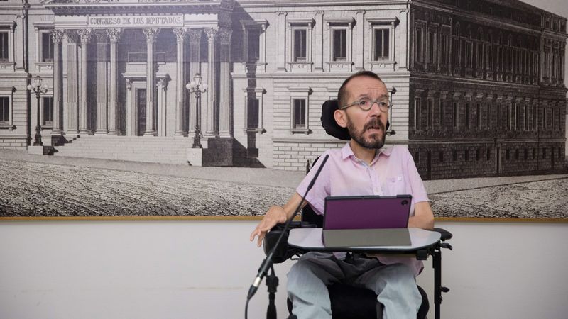 Una jueza envía al banquillo a Pablo Echenique por un tuit sobre abusos ...