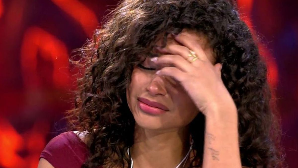 Álvaro desvela cómo está su relación con Mayeli - La isla de las ...