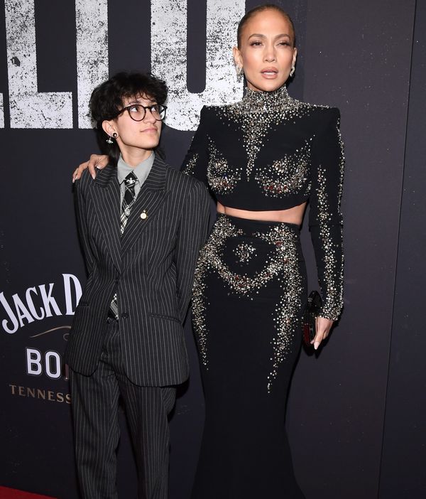 Jennifer Lopez posa con su hija Emme en una alfombra roja: su gran ...