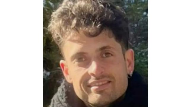 Incorporan drones y carteles para dar con Alejandro Aranda Lasheras