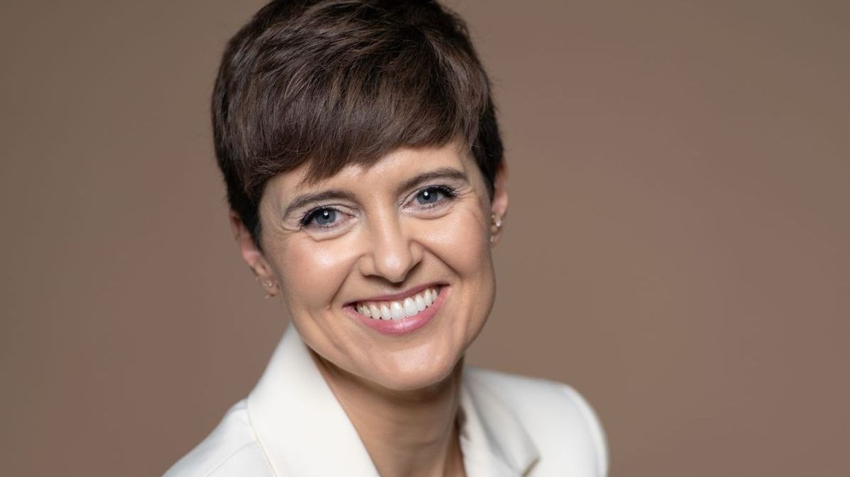 Hijos neurodivergentes, la psiquiatra Elena Benítez lanza una guía para ...