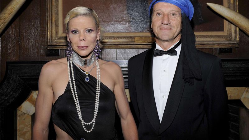 Kalina de Bulgaria practica kung-fu en el templo Shaolin en el que ...