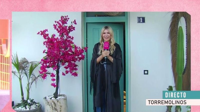 Ana Luque muestra los rincones de su casa de Torremolinos: piscina con ...