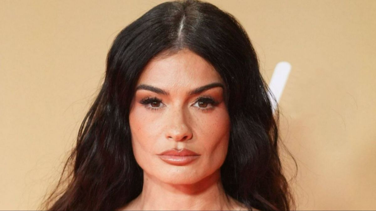 Oleada de criticas a Madame de Rosa tras posar en bikini: "No tendrá espejo"