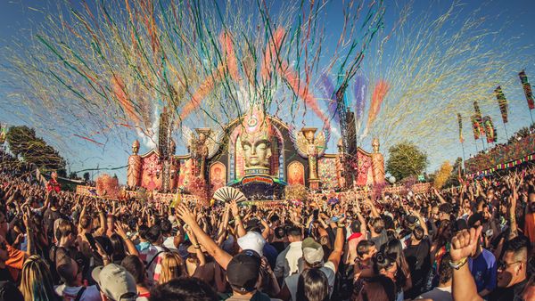 elrow Town Madrid triunfa de nuevo en una edición llena de música, arte ...
