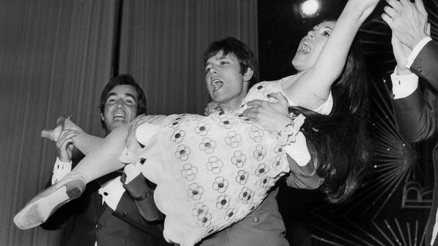 Massiel y 'La, la, la': la historia del vestido yeyé con el que ganó ...