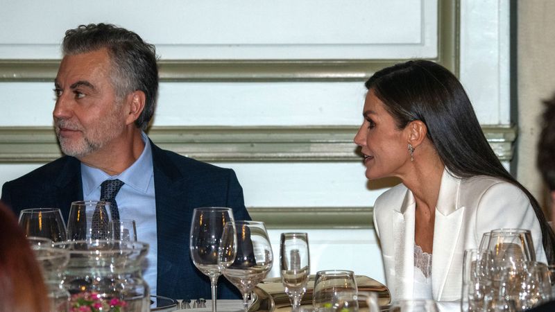 Carlos Alsina: su mujer, su familia, su casa y más datos desconocidos de él