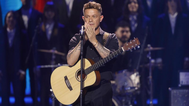 Así es el nuevo disco de Alejandro Sanz: amor, pérdida y con Shakira 20 ...