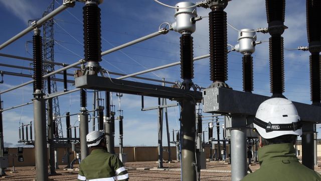 Alarma en Oliva: varias explosiones en la central eléctrica provocan ...