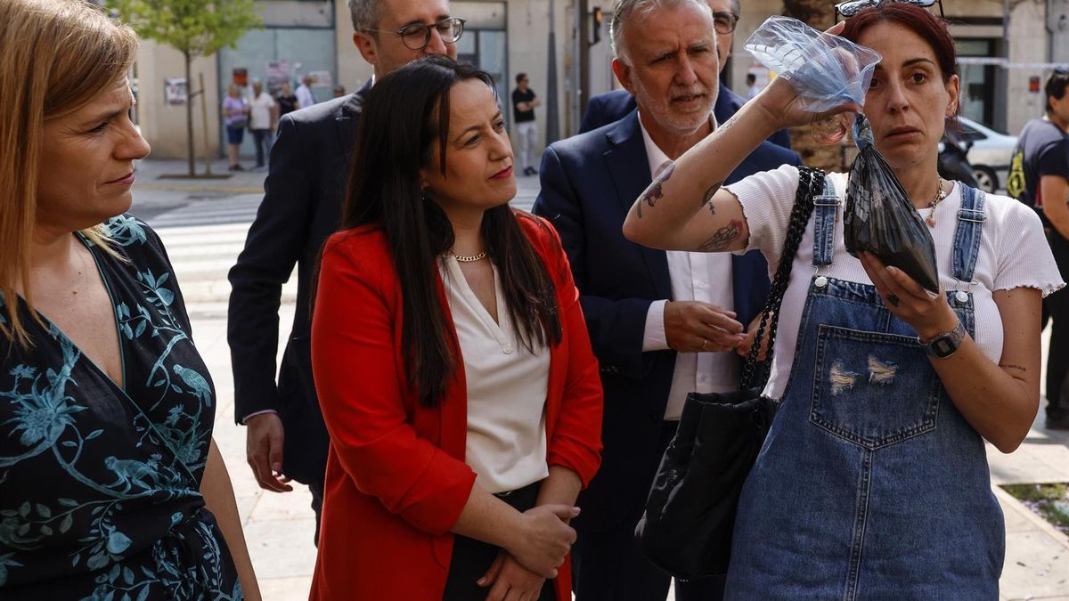 Vecinos de Catarroja protestan ante Torres y Bernabé por el alcantarillado