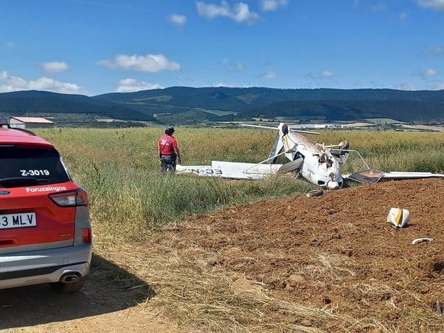 Cuatro heridos en el accidente de una avioneta en el aeródromo navarro de Lumbier
