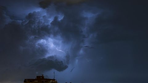 Un joven cuenta su experiencia tras ser alcanzado por un rayo en ...
