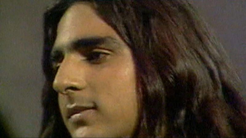 Alba Flores escarba en la vida de su padre Antonio y revela cómo intenta "comprender su forma de ...