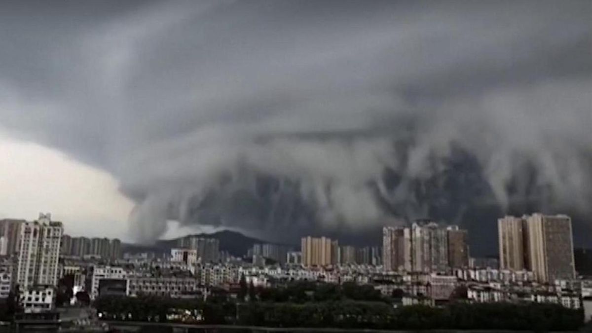 El tifón Wipha toca tierra en el sur de China y obliga a evacuar a 700. ...