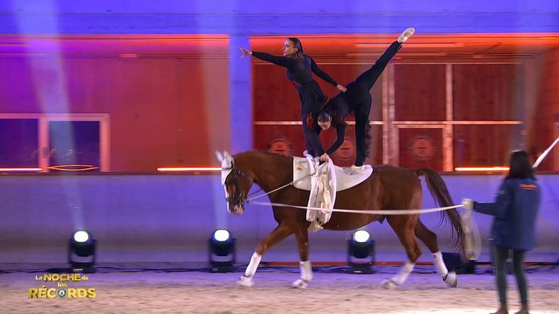 Dos españolas consiguen un Guinnes Record a lomos de un caballo
