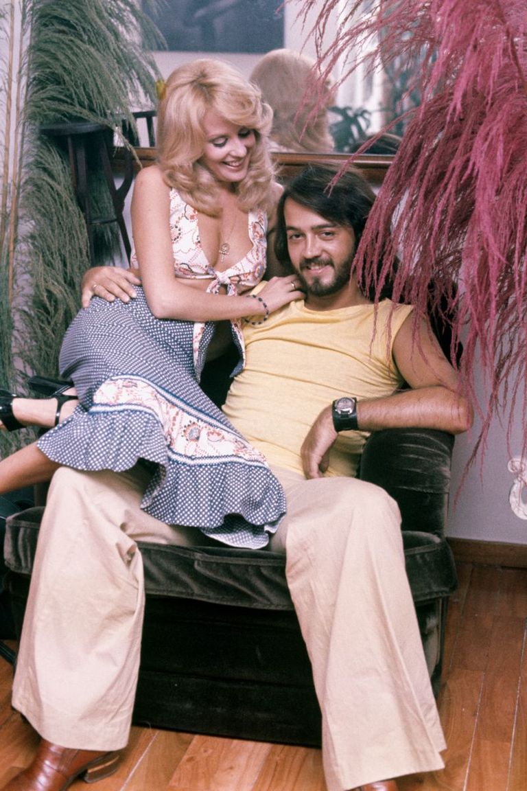 La familia de Miguel Morales, hermano de Junior y miembro de Los Brincos: su mujer Fedra Lorente ...