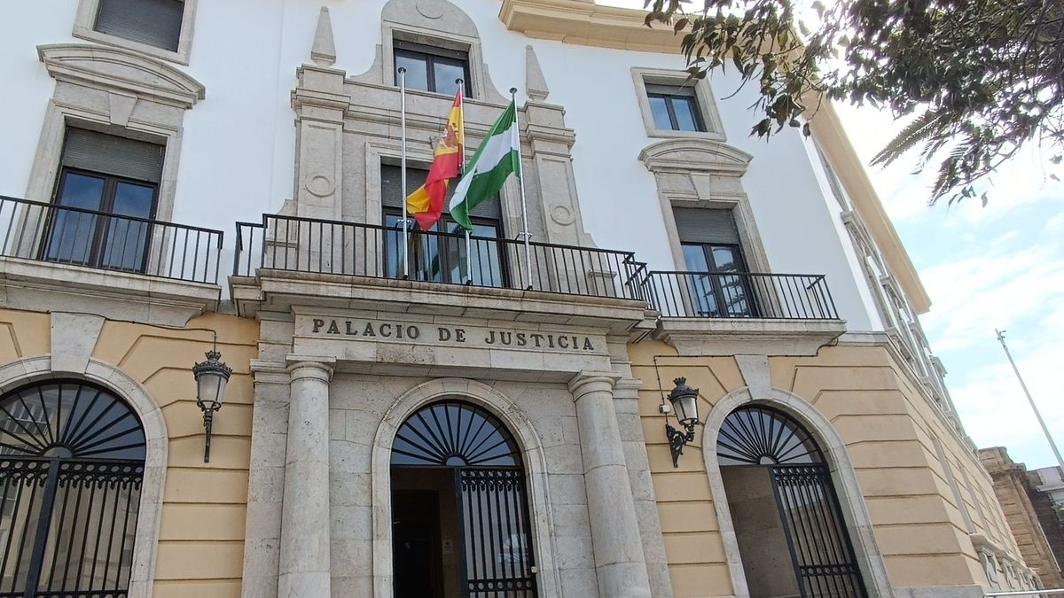 Piden prisión permanente para un hijo acusado de dejar morir a su madre en El Puerto: "No pedí ...