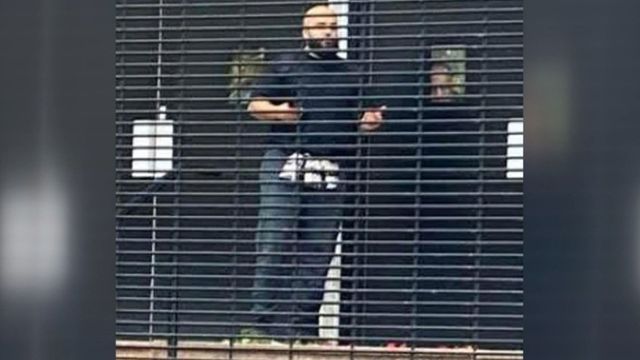 Ataque a una sinagoga a las afueras de Mánchester: hay dos muertos.