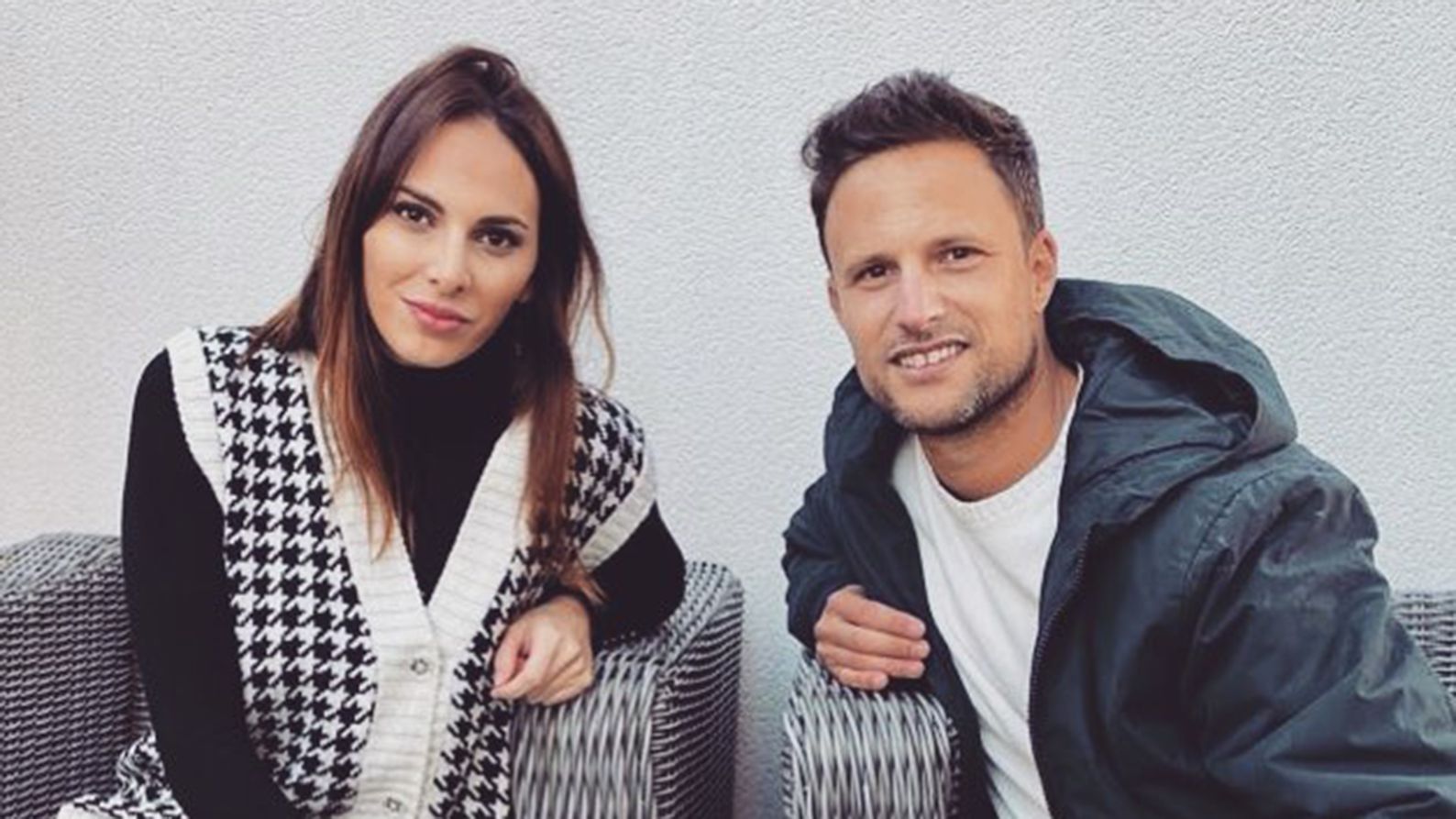 Irene Rosales y su nuevo novio: la foto de hace cinco años, cuando le instaló el césped