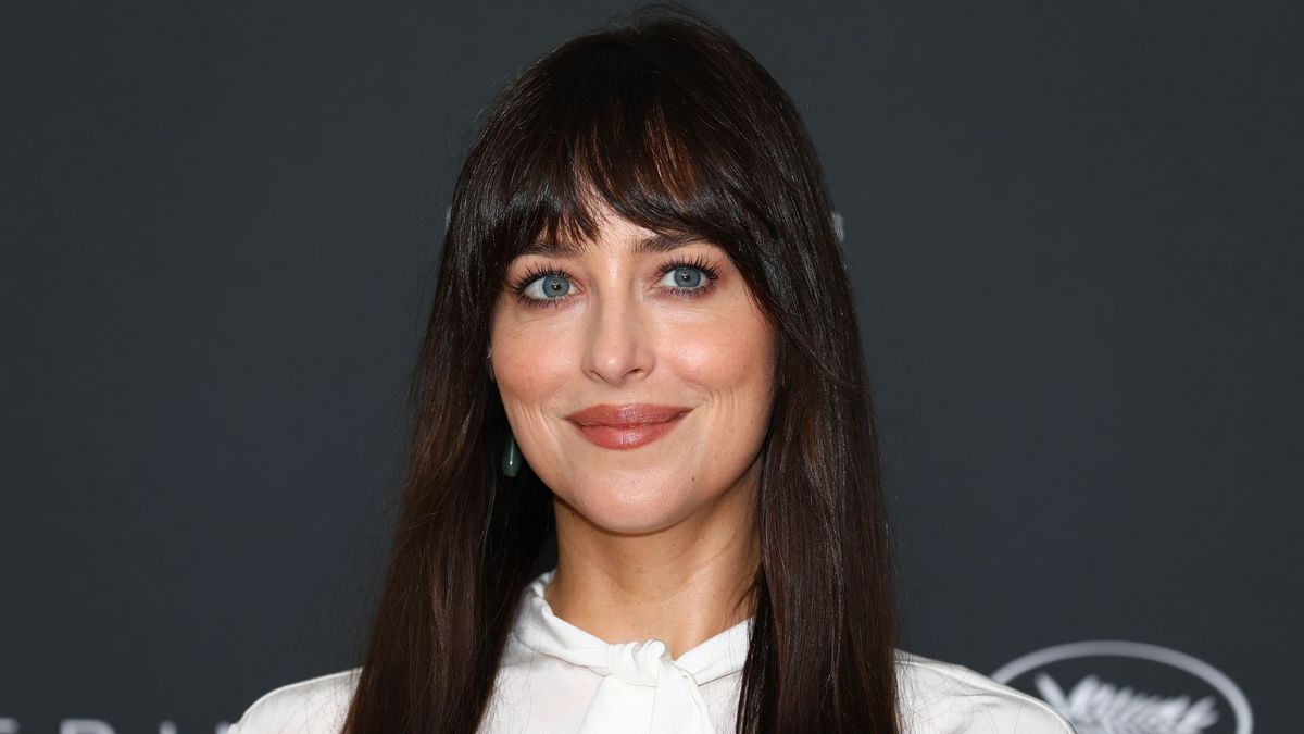Filtran una foto de Dakota Johnson en la boda de su hermana Stella Banderas