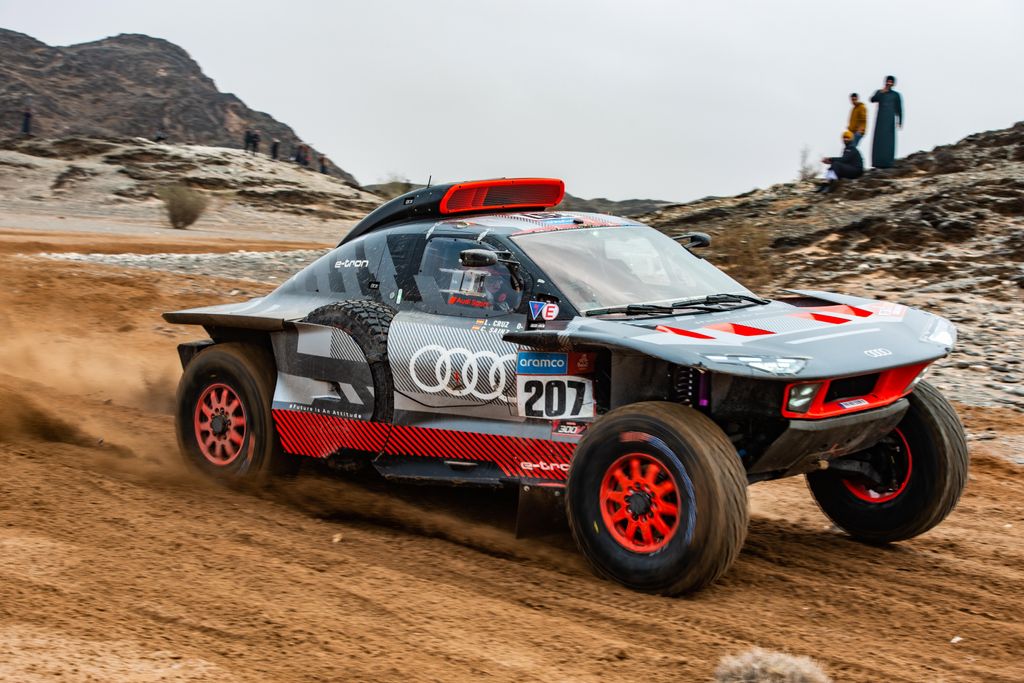 Carlos Sainz saca pecho de su cuarto Dakar: "Gran satisfacción"