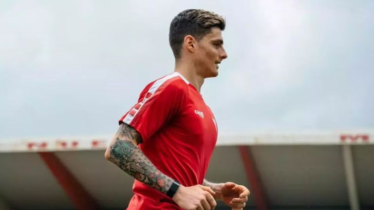 La historia de Èric Montes, el canterano del Barça que ha dejado el ...