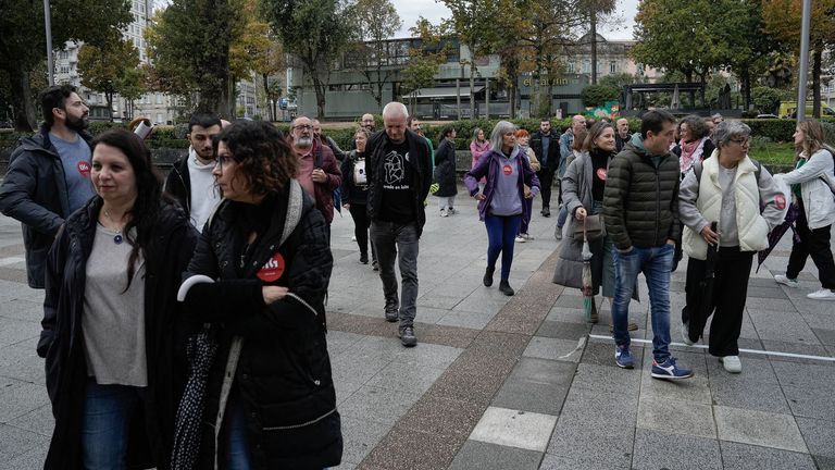 Galicia pacta que los interinos de Educación no repitan oposiciones