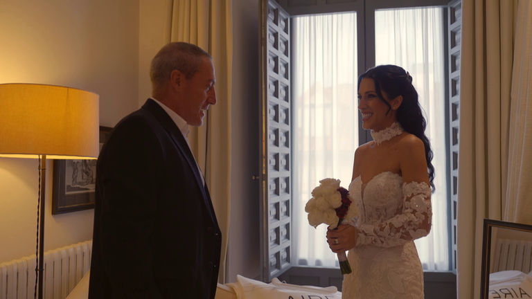Laura cuenta cómo es la relación con su padre antes de la boda con ...