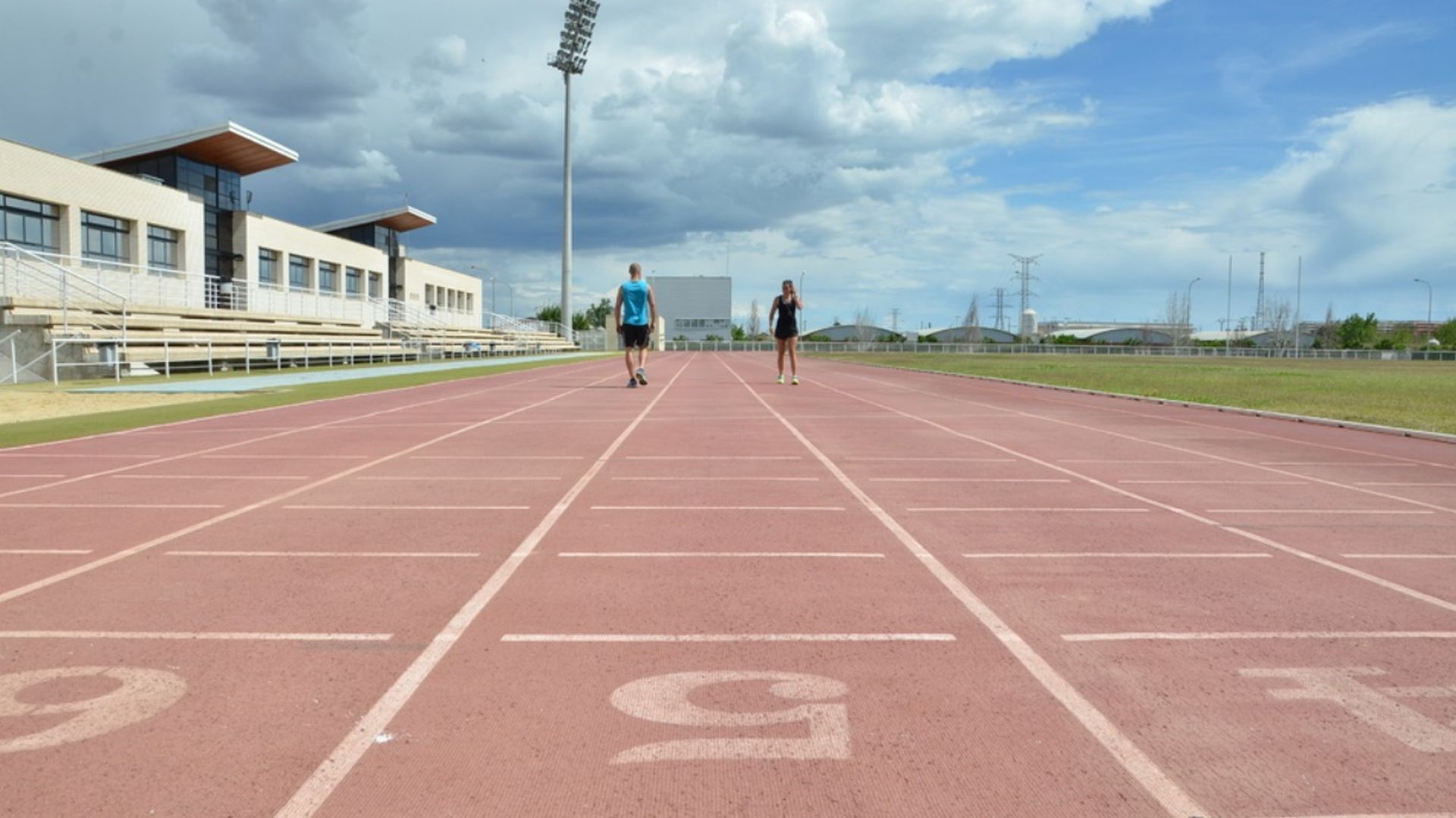 Maratón Valencia se vuelca con el atletismo de la ciudad y paga una ...