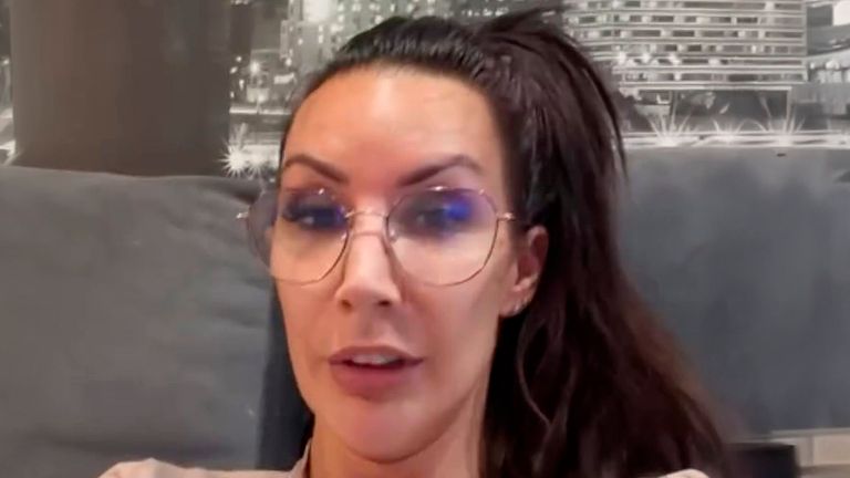 Fani Carbajo responde a las críticas recibidas tras mostrar su abdomen ...