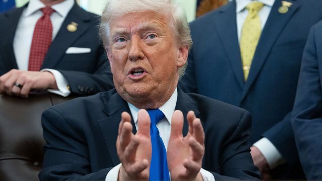 Trump apunta que EEUU podría tomar el control de Cuba "casi de inmediato"