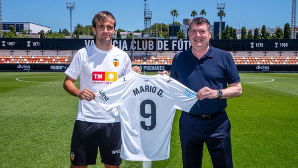 El Valencia CF renueva a Mario Domínguez, el máximo goleador del filial ...